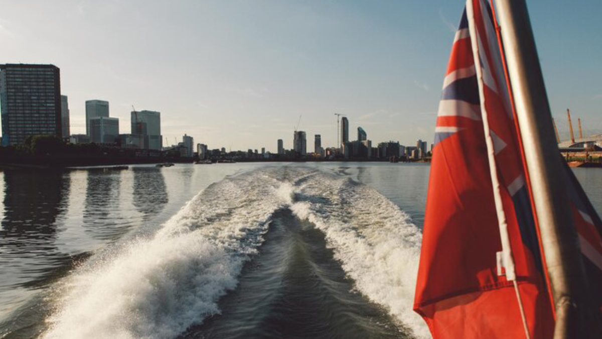 Book The Reliable London Chauffeur Service for The Boat Race 2024 - Rol ...