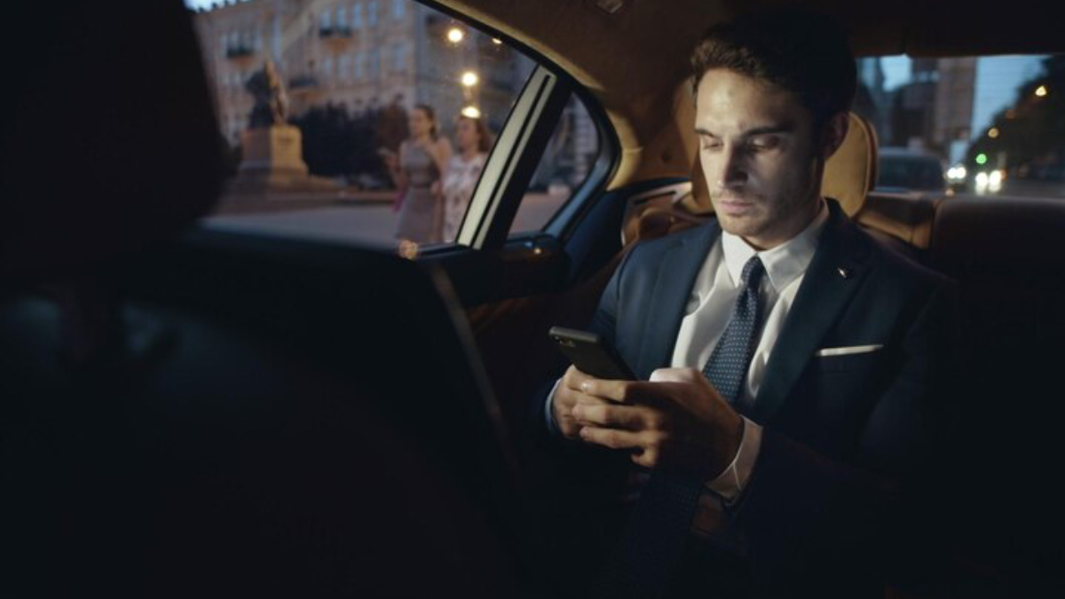 Burj Khalifa: VIP Chauffeur Service & 9 Fascinating Facts